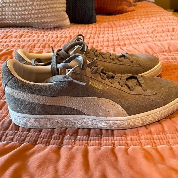 Puma | Shoes | Host Pick Puma Suede Shoes | Poshmark
